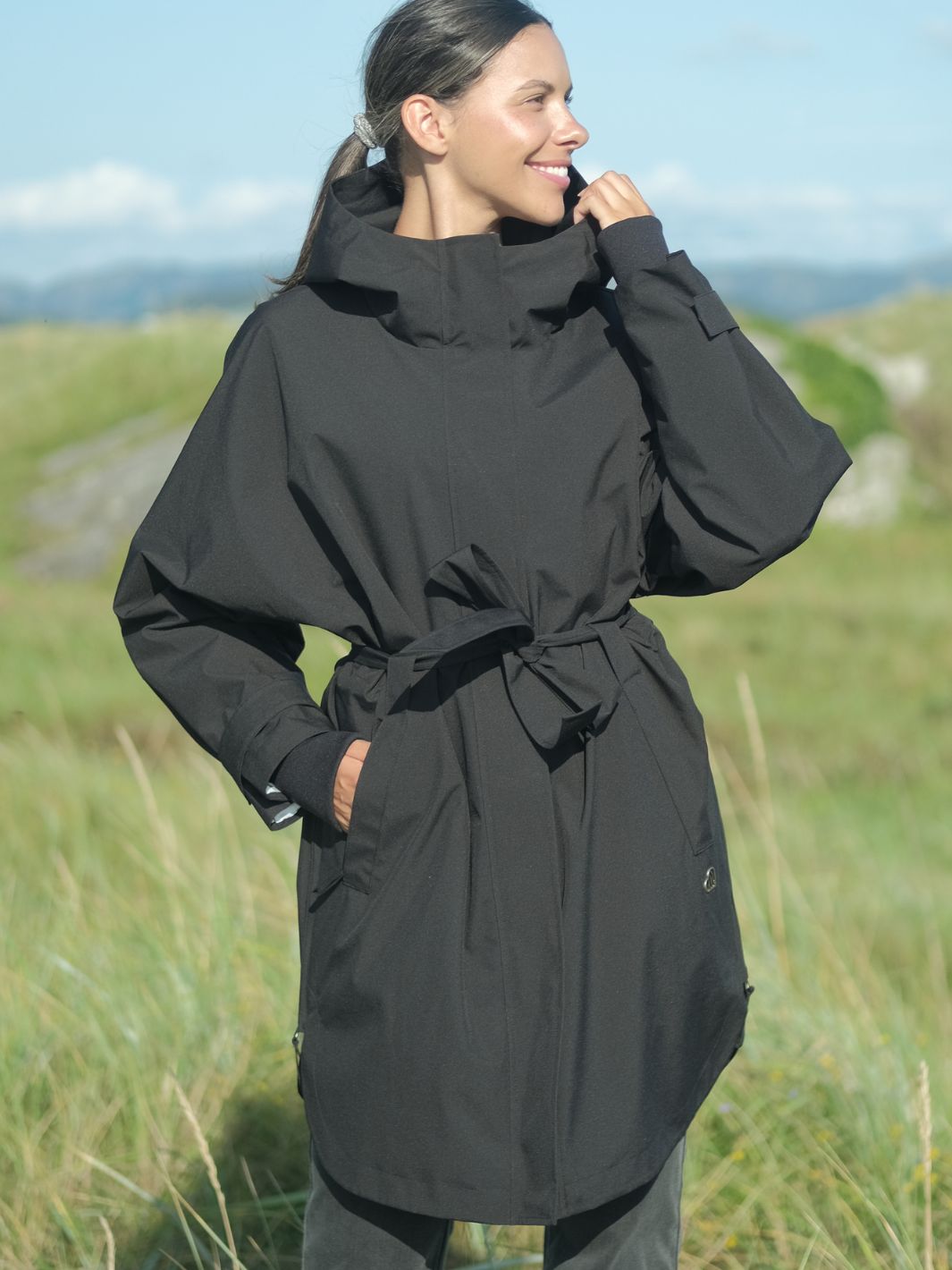 Lule The Wide Jacket Black – Heart of Lule DK